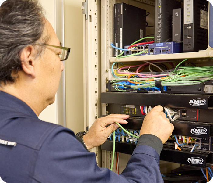 営業品目 | 営業品目 | 日本ビジネス機器株式会社、LAN工事、電話工事、電気工事、通信工事